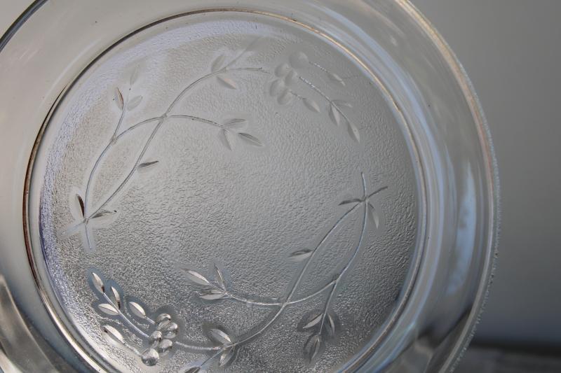 Princess House Heritage round covered butter dish, crystal clear etched ...