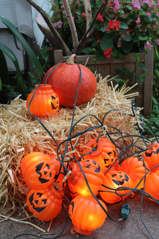 Halloween tiki lights, large blow mold jack o lantern pumpkins C7 light ...